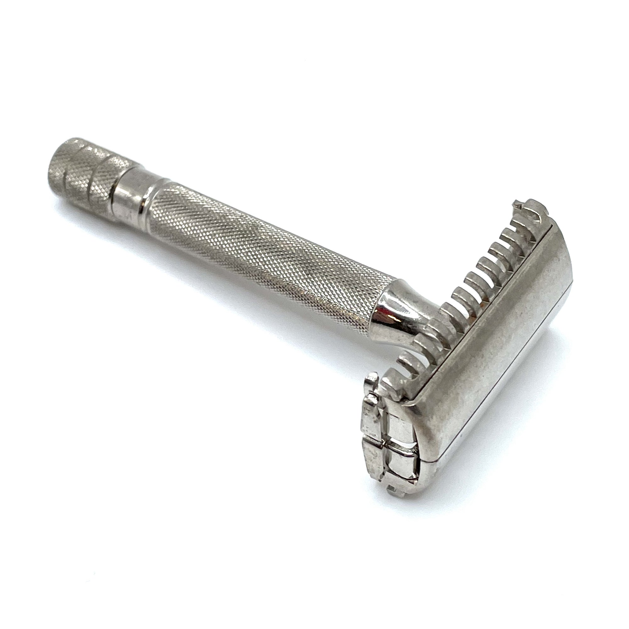 1938 Gillette Senator One Piece Twist To Open Safety Razor – The Razor ...